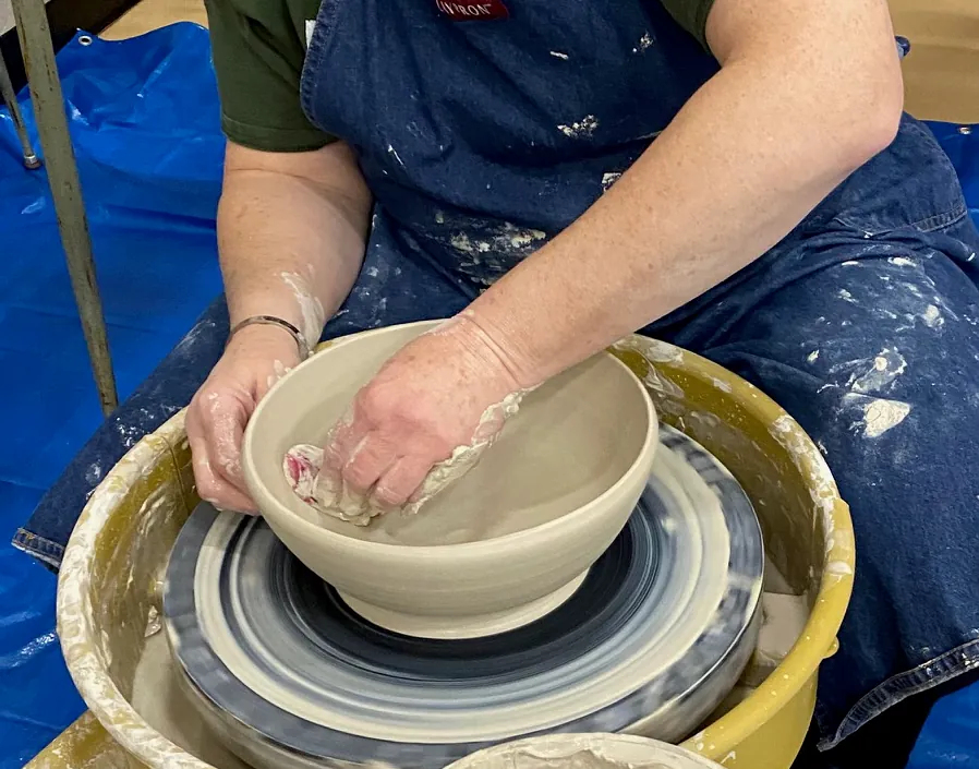 Tuesday Evening Pottery (Adults) — Roti Roti Art Center